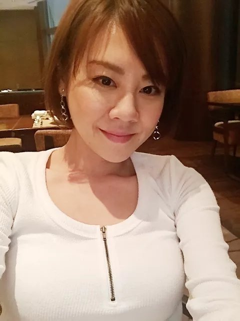 ﻿高橋真麻は豊かな胸が特徴のアナウンサーです Hachibachi
