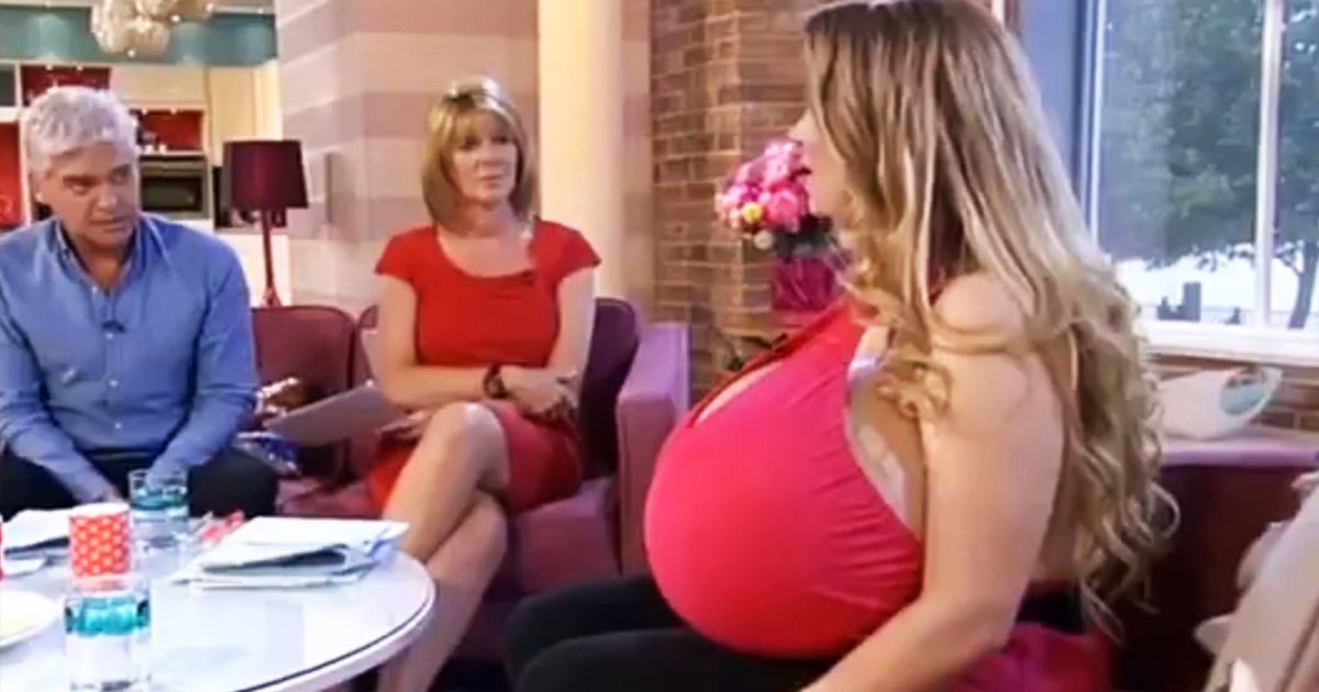 These Women With The Biggest Cup Sizes Are On A Level Of Jaw Dropping these-women-with-the-biggest-cup-sizes-are-on-a-level-of-jaw-dropping