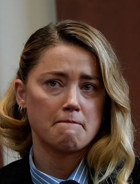 Breaking Amber Heard Breaks Into Tears As She Recalls Depp Probing Her
